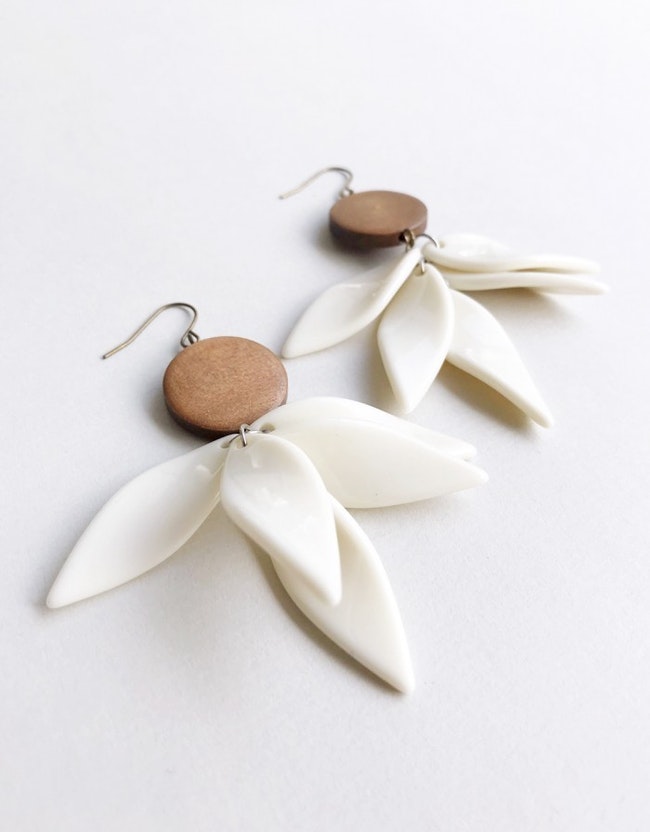 👩🏼10 Anting-anting dari Brand Lokal, Suka yang Mana? - USS Feed