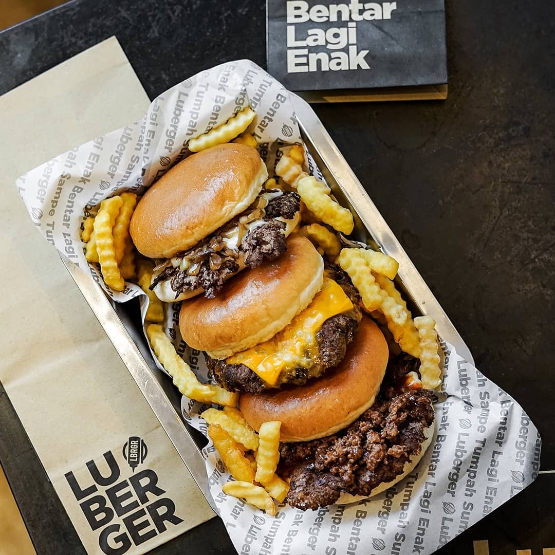 Luberger, Patty Lebar dengan Isi Tumpah Ruah - USS Feed