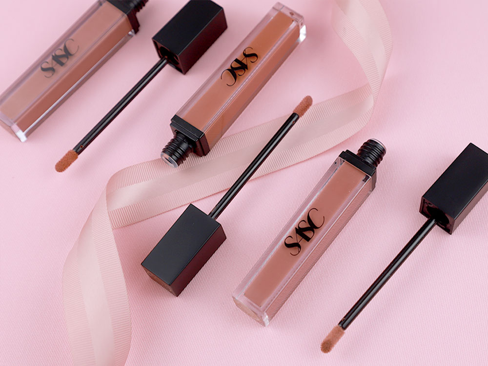 💄 10 Lipgloss Terbaik dari Merk Lokal Mulai 20Ribuan - USS Feed