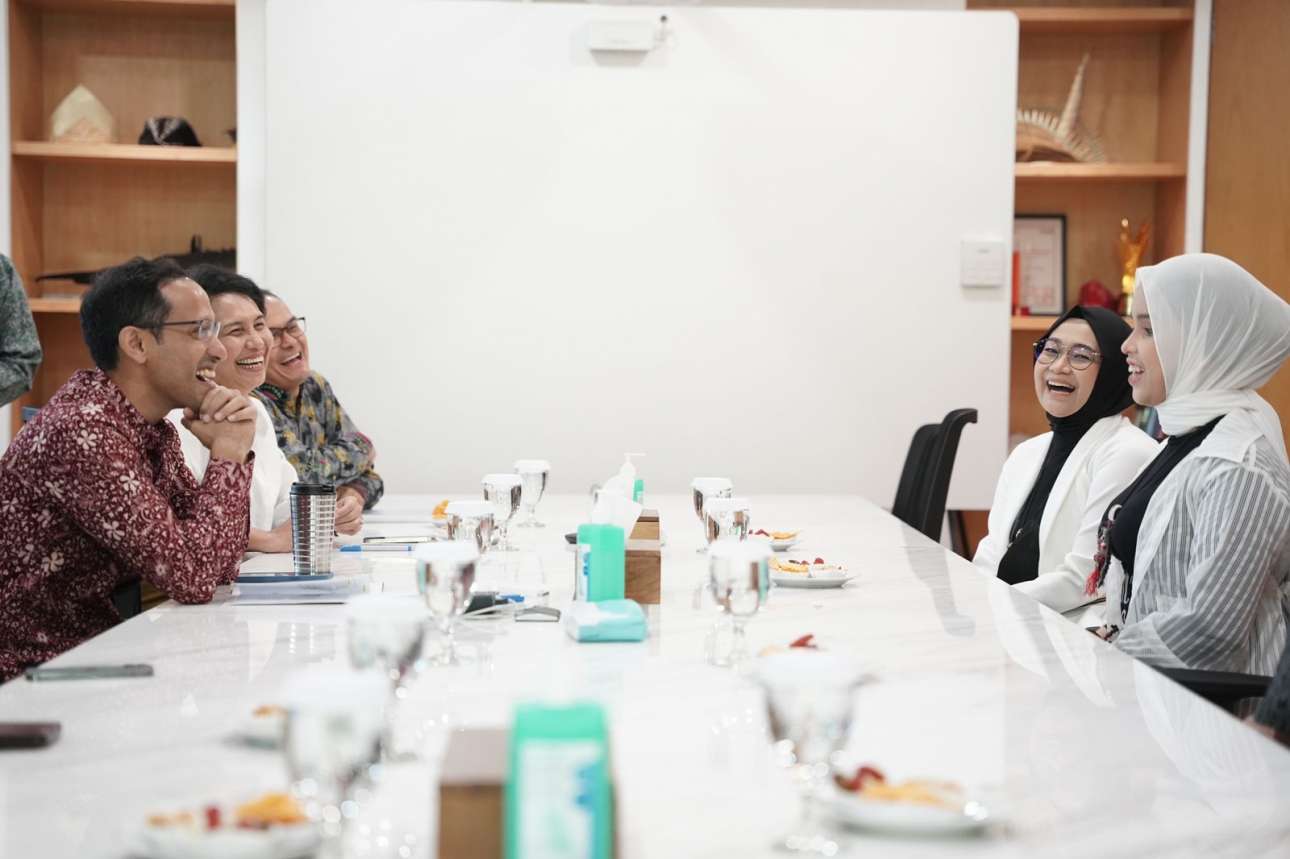 Putri Ariani Dapatkan Beasiswa dari Nadiem Makarim - USS Feed Putri Ariani Dapatkan Beasiswa dari Nadiem Makarim - USS Feed